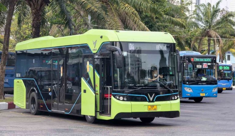 Từ năm 2025, các tuyến xe buýt mở mới tại TPHCM sử dụng xe điện