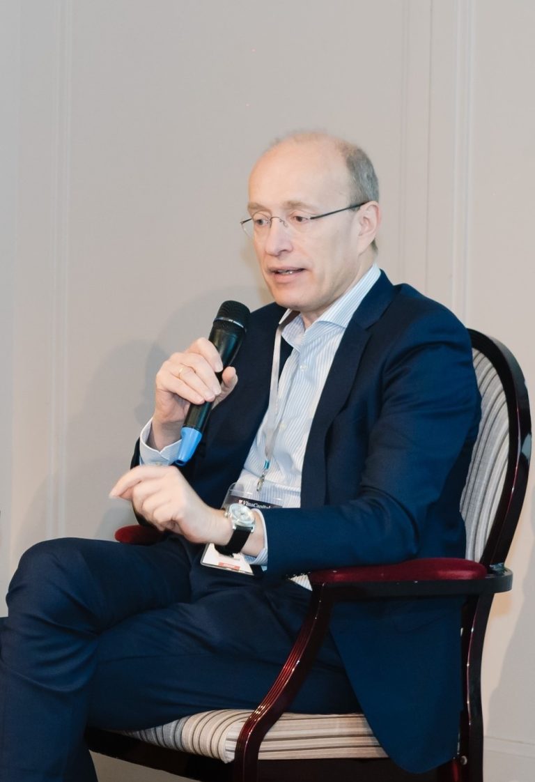 CEO Jens Lottner tại ‘Hội nghị Nhà đầu tư 2025’: Techcombank đang thực ...